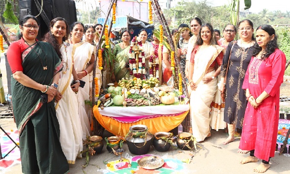 அம்பர்நாத் மும்பை சதாசிவபுரம் காம்ப்ளக்ஸில் 8-வது ஆண்டு பொங்கல் விழா ...